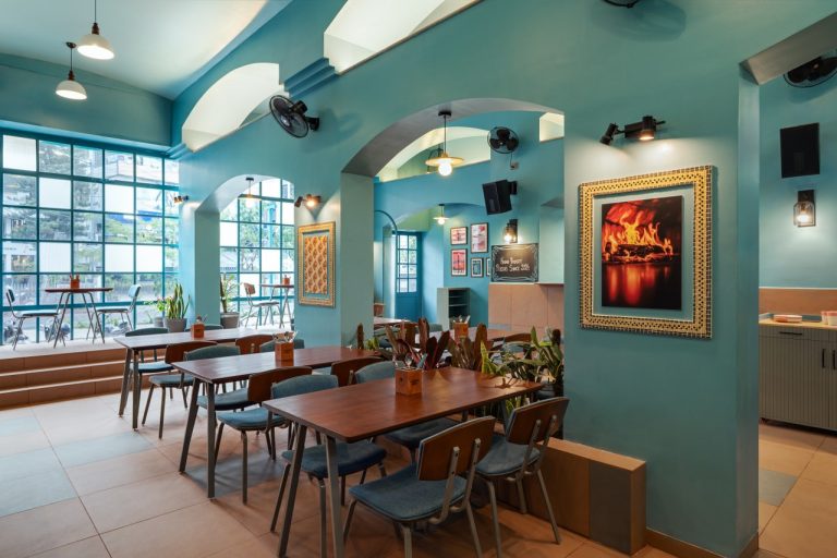 This Pizzeria Sets an Immersive Experience with Grid Design | Nativity ...