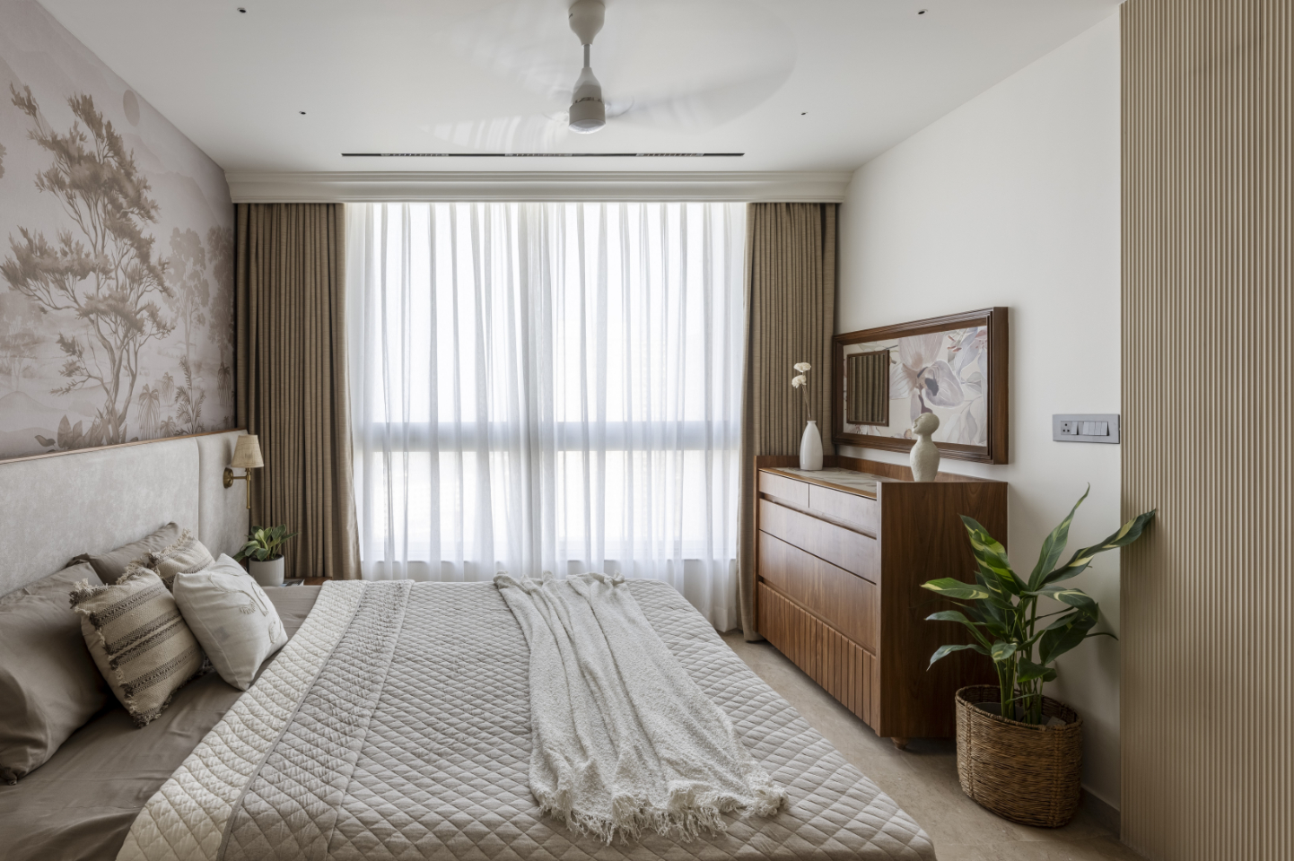 A Modern Aesthetic in This Inviting 3BHK Residence Bring Alive Its ...