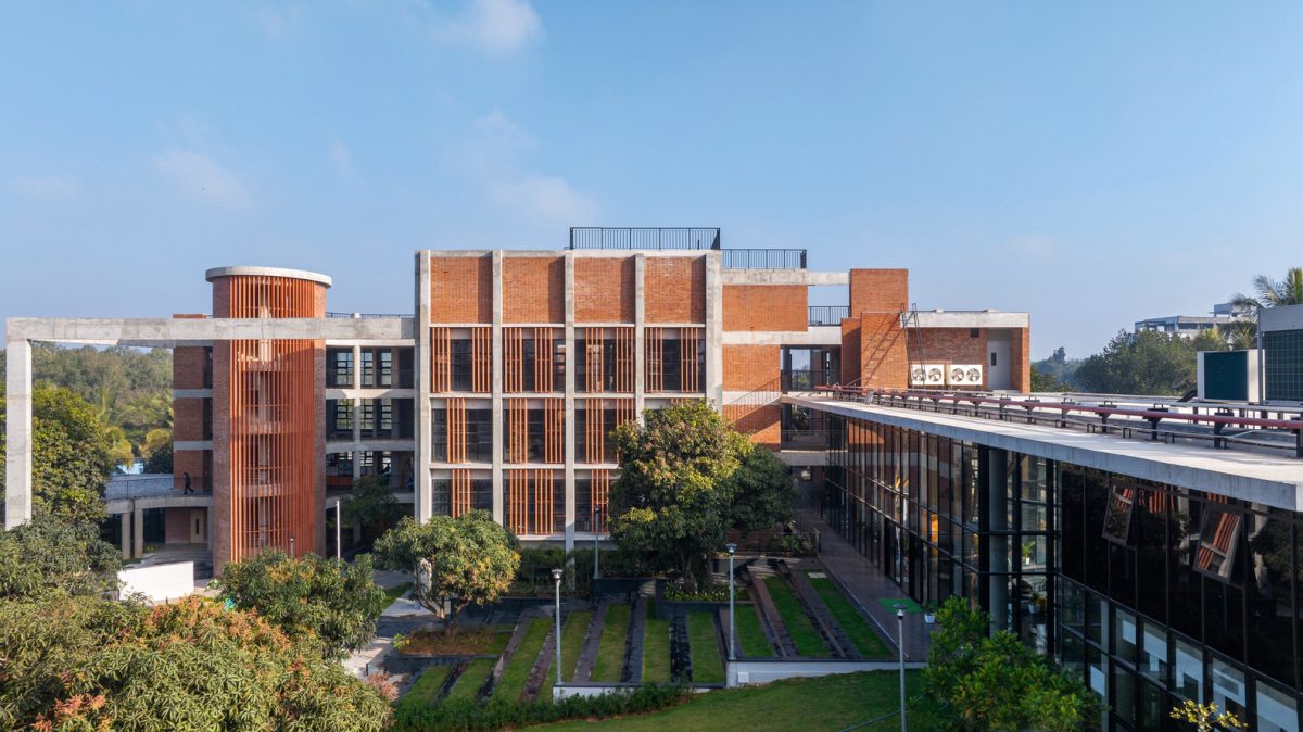 With Organic Building Morphology, This School Breaks Conventional ...
