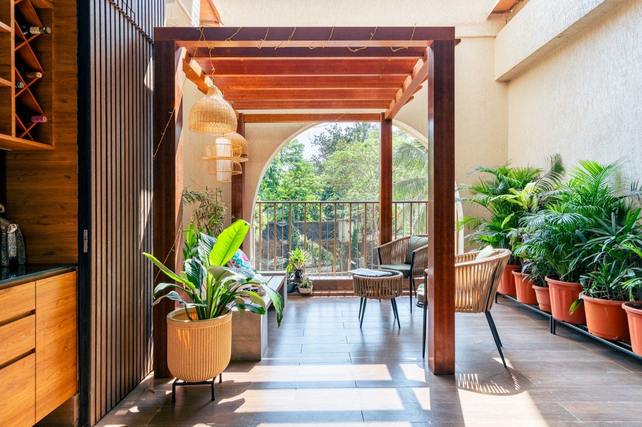 This Home is Enriched in Greenery with its Outdoor Seating Design ...