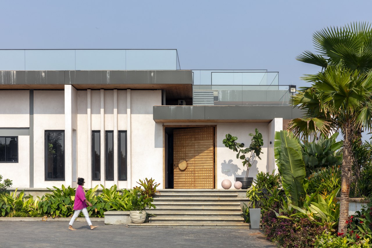 In This Rustic Farmhouse in Hyderabad, Time Pauses and Light Dances ...