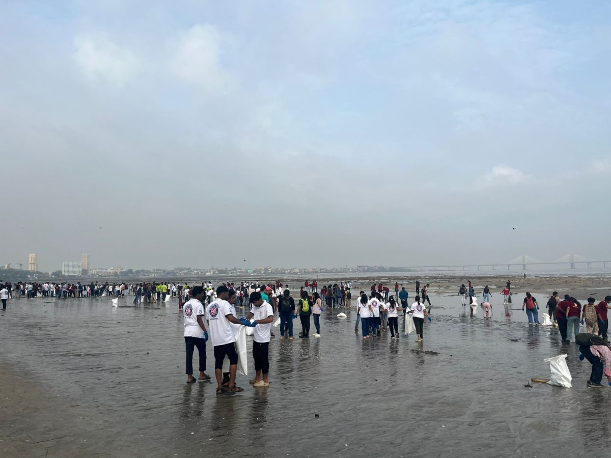 Vivekanand Education Society conducted a Beach Clean-Up Drive in ...