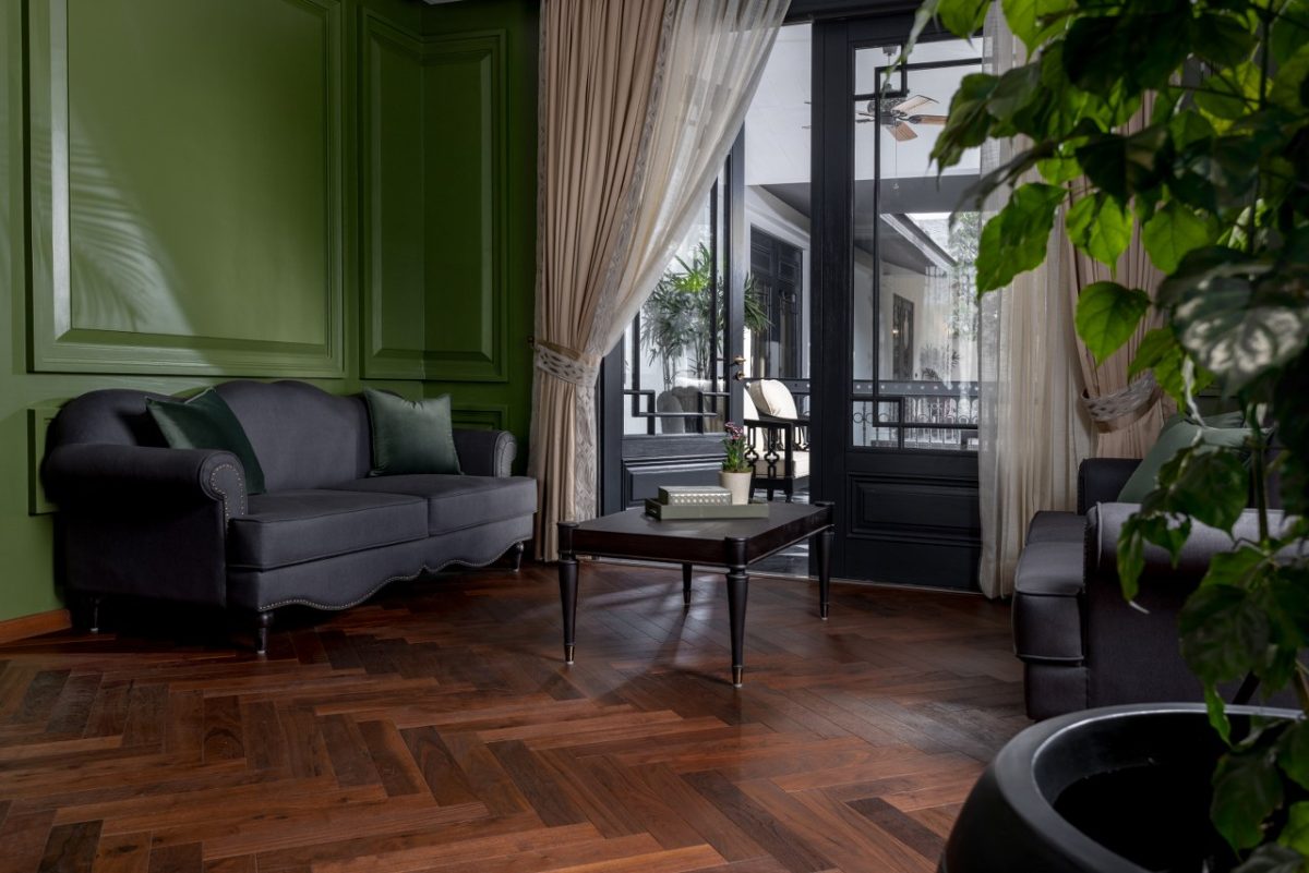 A Colonial House in Delhi Is Turning Heads For Its Country Style ...