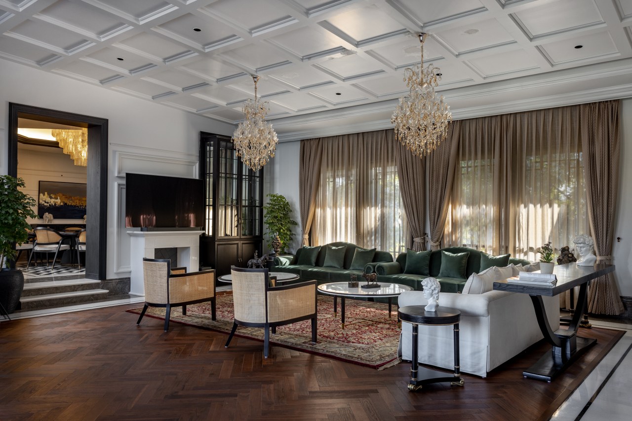 A Colonial House in Delhi Is Turning Heads For Its Country Style ...