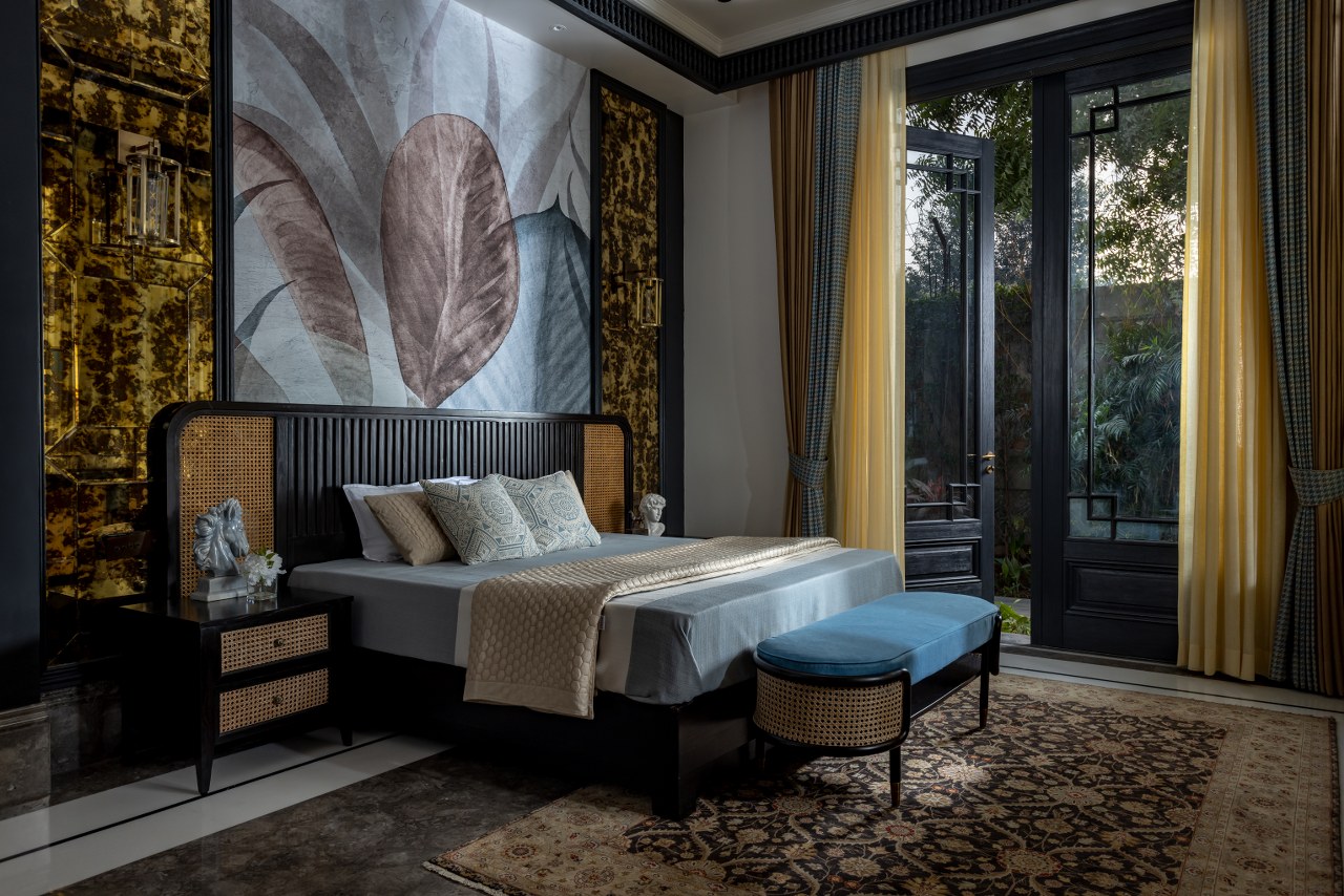 A Colonial House in Delhi Is Turning Heads For Its Country Style ...