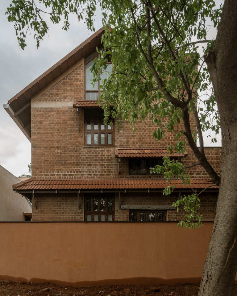 This Home With An Earthen Design Opens Out To Lush Farms Outside And ...