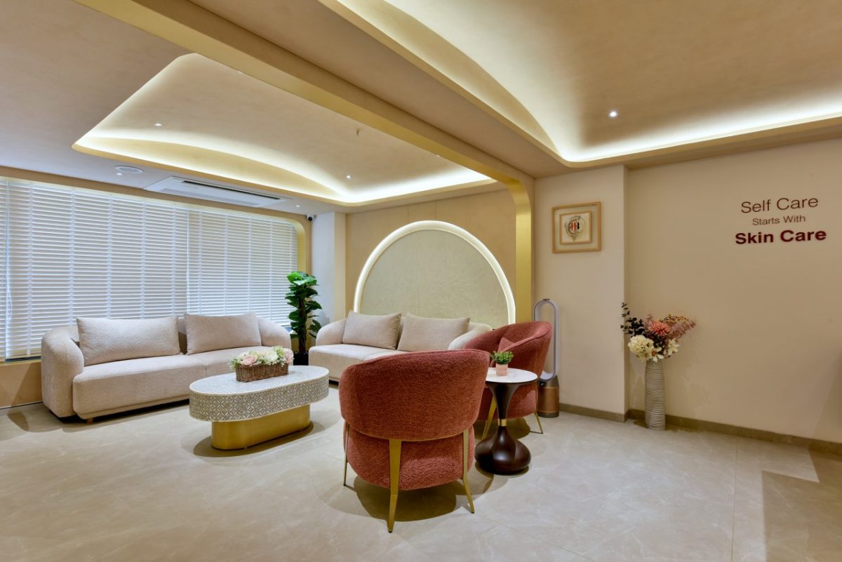 Natural Textures Adorn This Clinic's Modern Design and Wabi Sabi ...