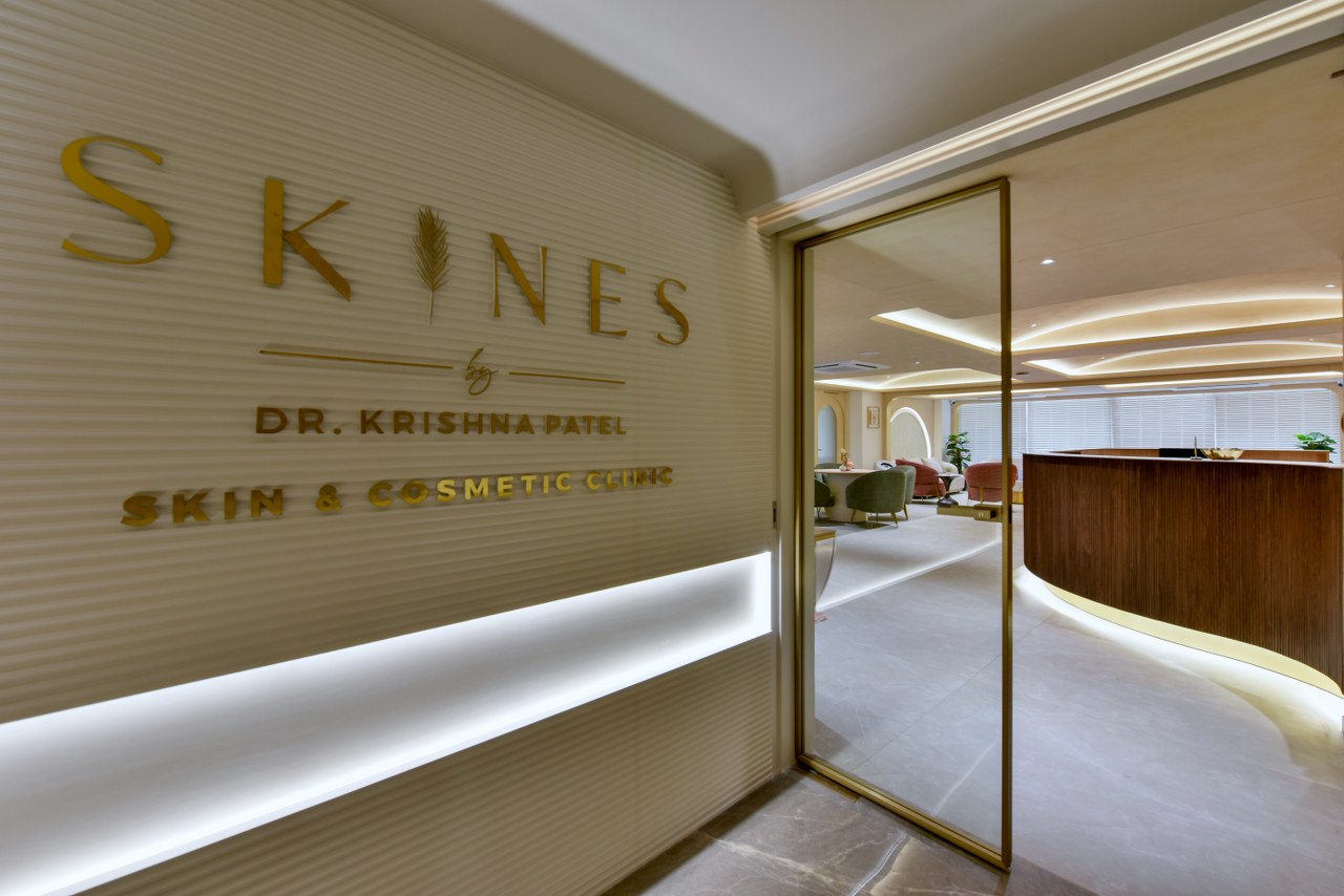 Natural Textures Adorn This Clinic's Modern Design and Wabi Sabi ...