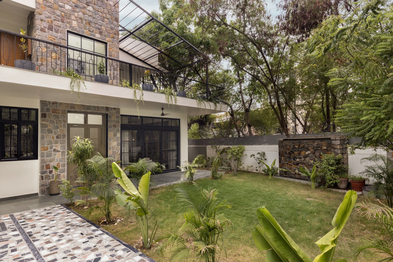 This North-East Facing House Exudes Peace And Quiet In A Noida ...