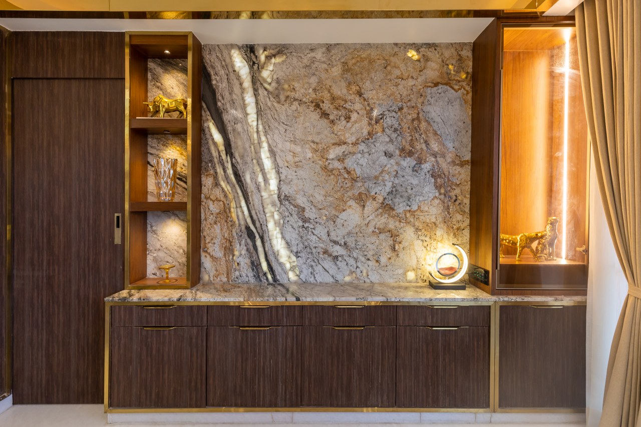 Opulence And Luxury Come Alive In This Posh Office Space In The Heart ...