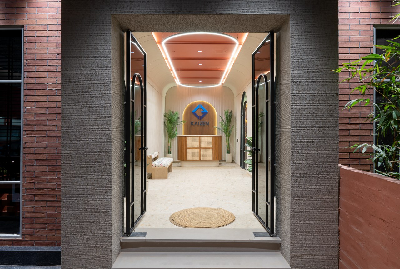 Raw Design And Refined Craftsmanship Blend In This Harmonious Office ...