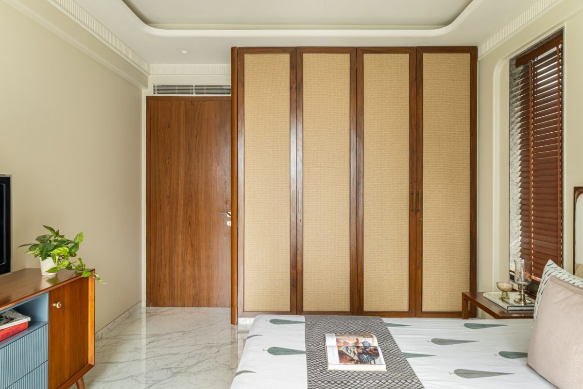 Soothing Colors And Warm Interiors Stand Out In This Creative Home ...