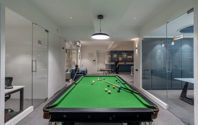 The Design Of This Office Space Enhances Productivity While Maintaining ...