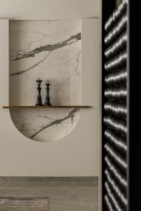 The Fluid Design Of This Second Home Is A Stage For A Luxurious ...
