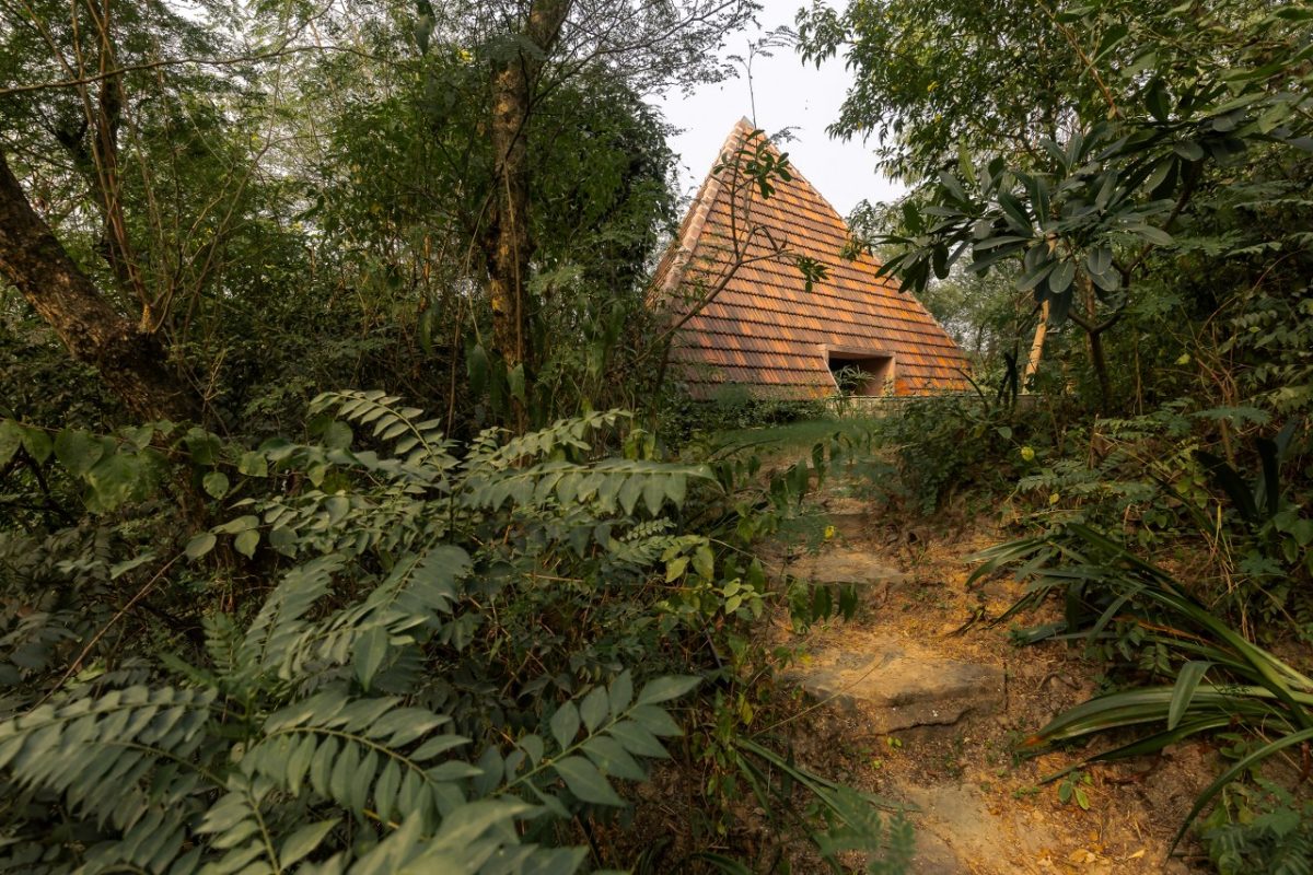 Vernacular Design With Natural Materials Stand Out In This Workshop ...