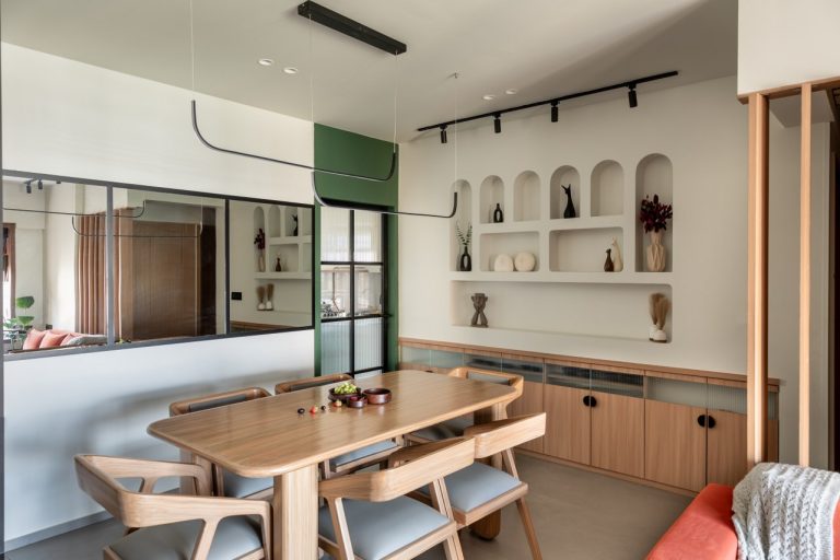 This 700 sq ft Compact House Breathes Light And Air | M&M Studio - The ...