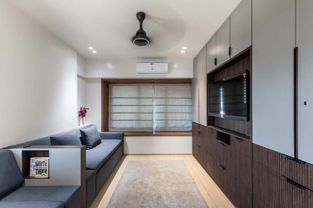 This 700 sq ft Compact House Breathes Light And Air | M&M Studio - The ...