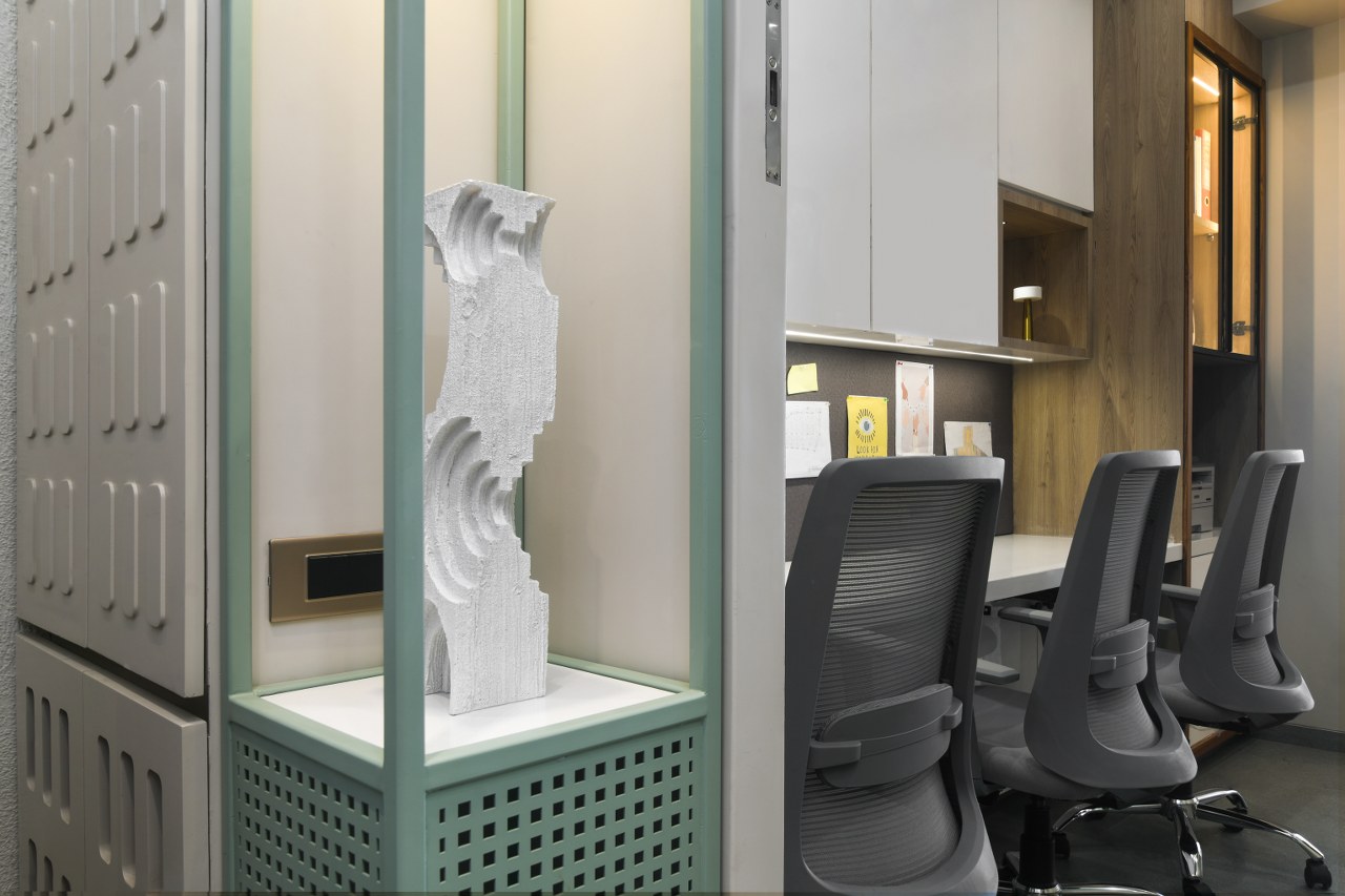 This Civil Engineer Office Design Has A Strong Narrative Of Raw ...