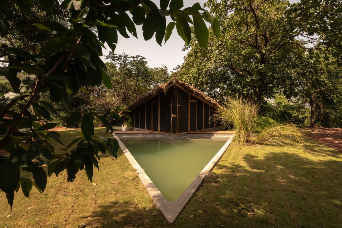 Bridge House: Where Architecture Connects Land and Light | Wallmakers