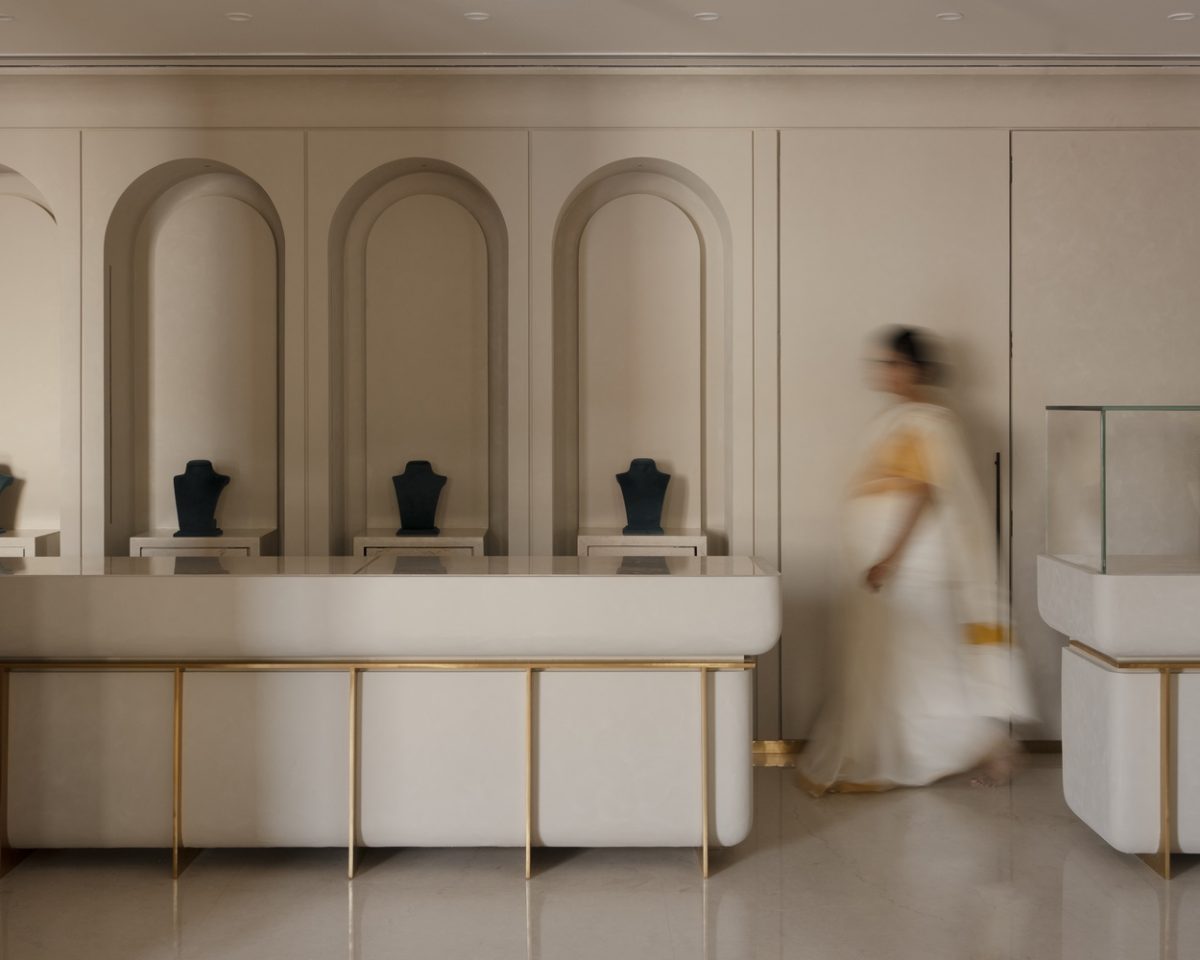 This Jewellery Showroom Is A Sculptural Building Enveloped By ...