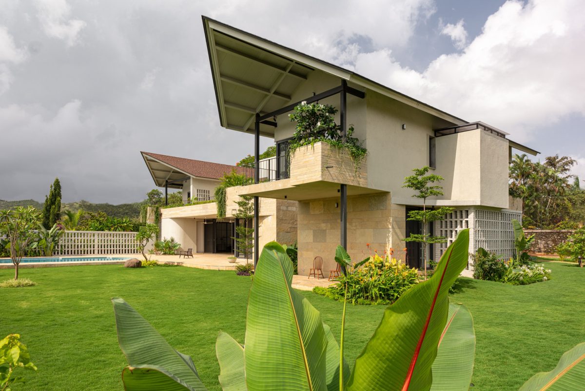 This House With Heirlooms From Parsi Traditions Is A Tropical Getaway ...