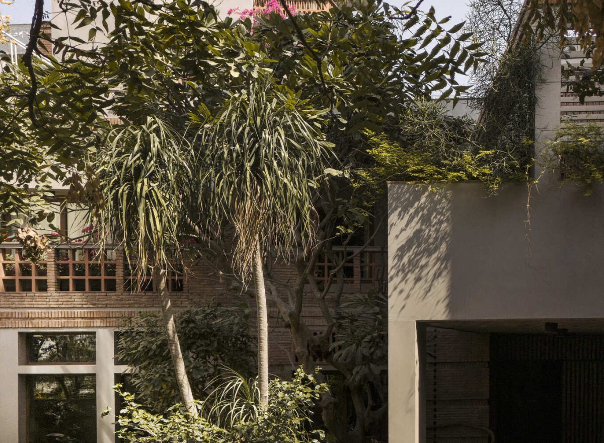 This Renovated House In Gurugram Has An Inward Looking Courtyard ...