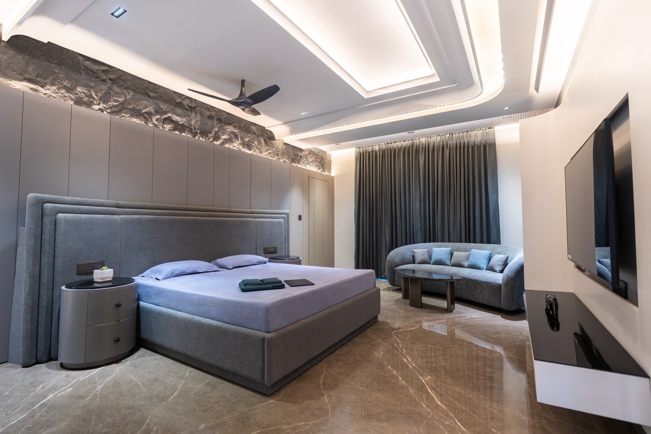 The Spatial Design And A Flexible Layout Of This Residence Allows Its ...