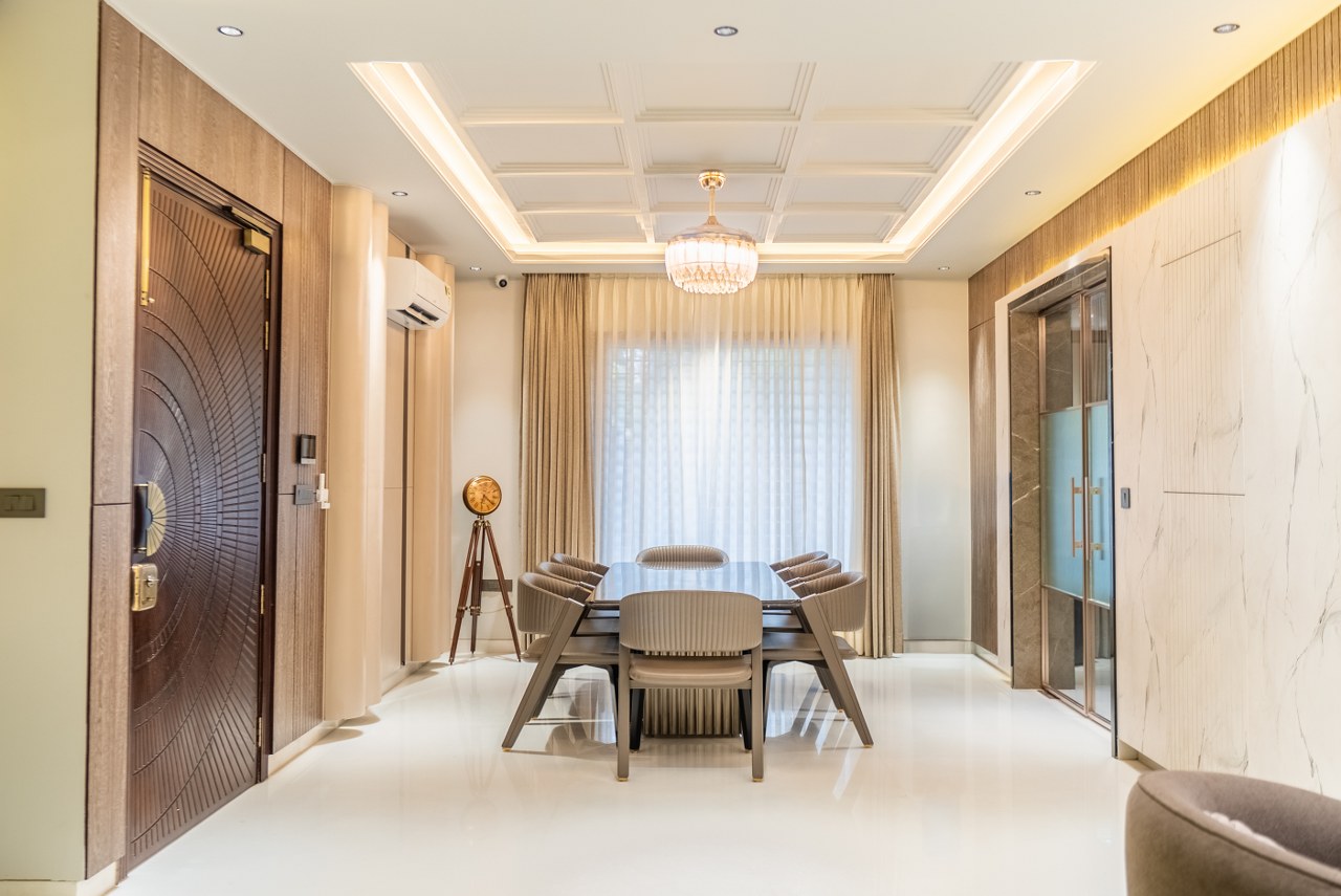 The Spatial Design And A Flexible Layout Of This Residence Allows Its ...