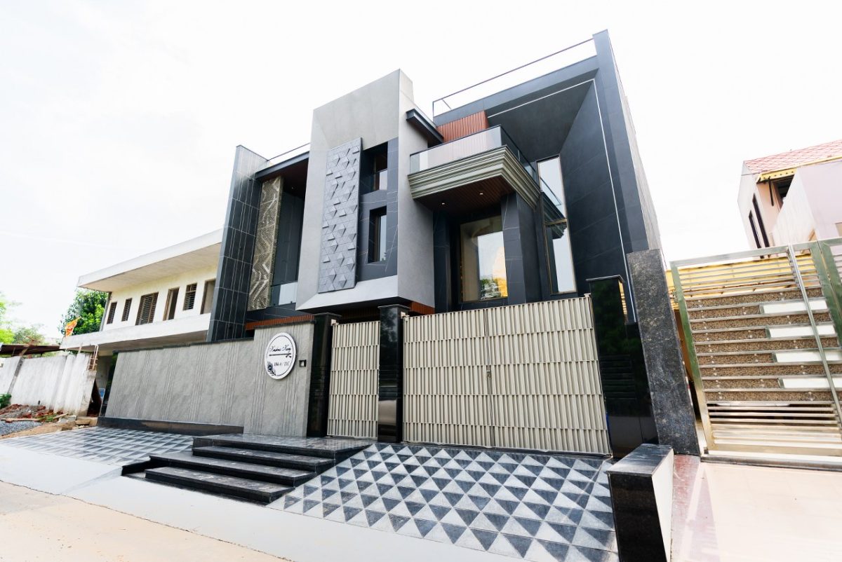 The Spatial Design And A Flexible Layout Of This Residence Allows Its ...