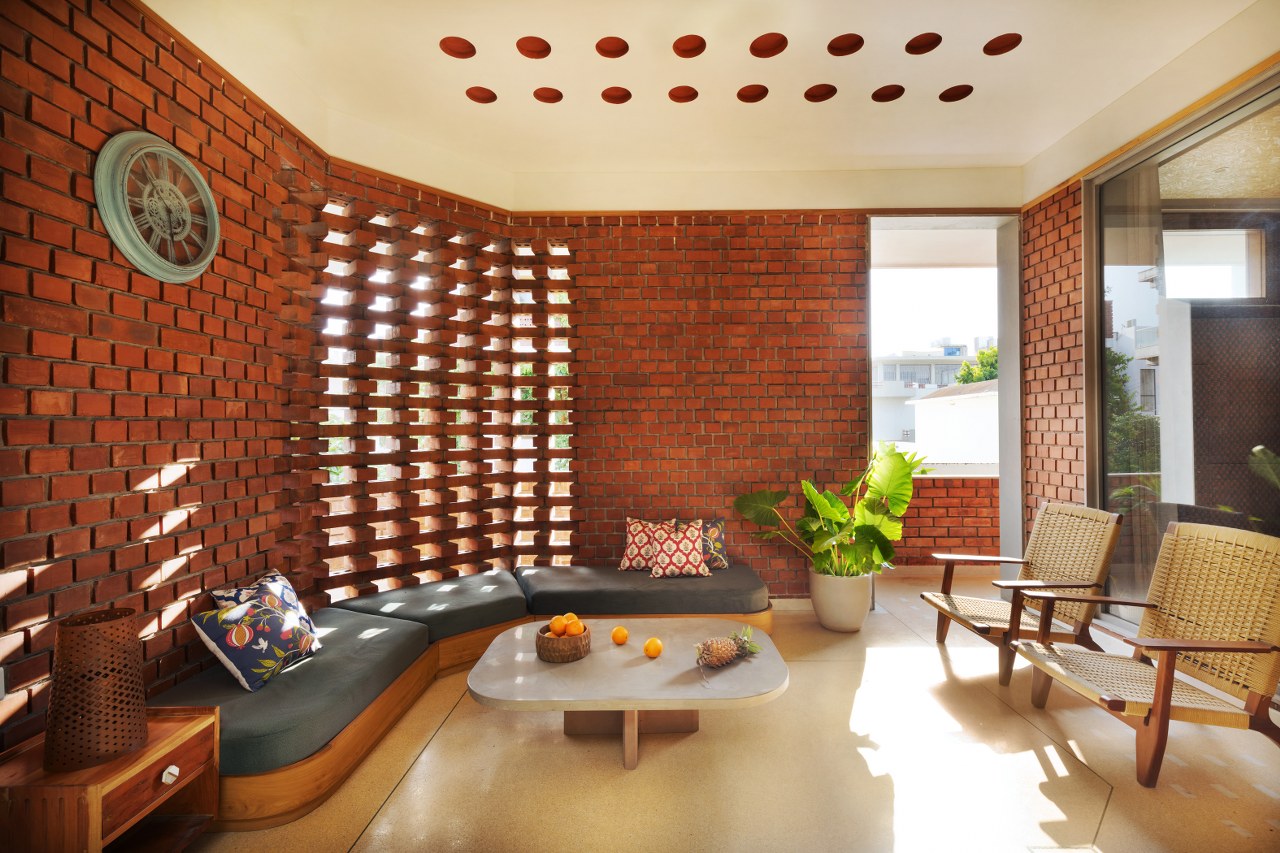 This Homestay Unfolds As A Dialogue Between Landscape And Legacy ...