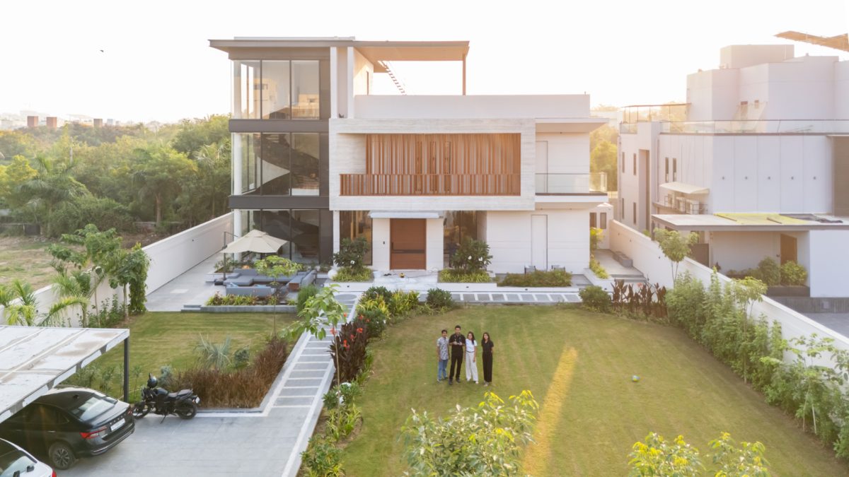 This Luxurious Home Is Defined With Clean Architecture Lines | Sana ...