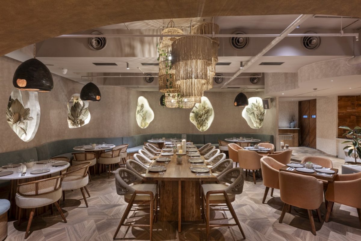 Designed Within A Linear Space, This Restaurant Replaces A Previous ...