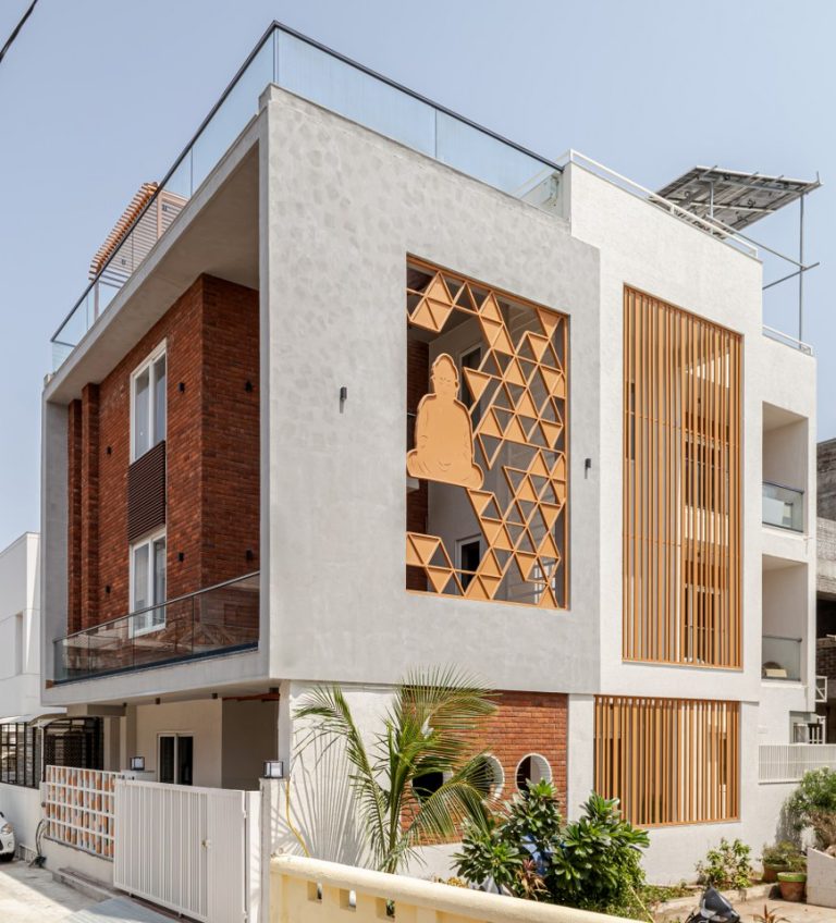 Modern Aesthetics And Mindful Design Strike The Perfect Balance In This ...