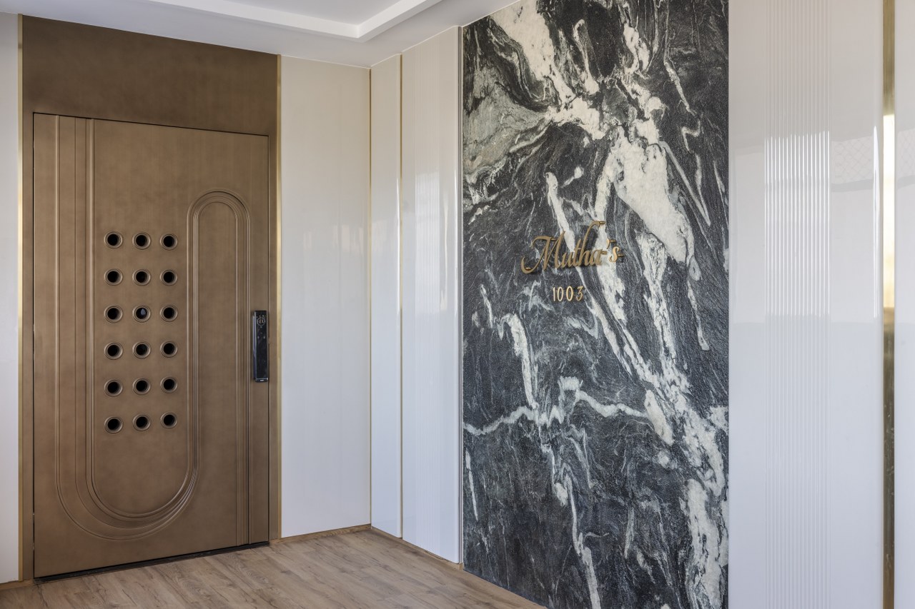 This Mumbai Home Is A Seamless Blend Of Modern Luxury & Artistic ...