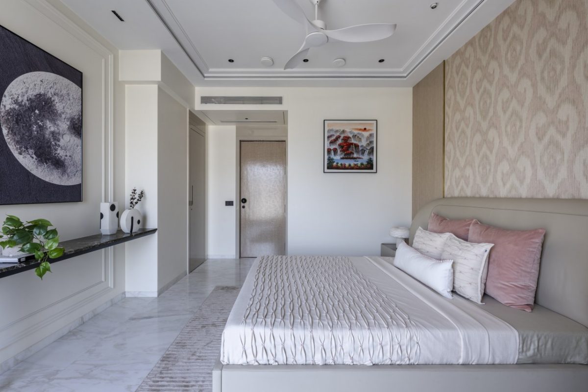 This Mumbai Home Is A Seamless Blend Of Modern Luxury & Artistic ...