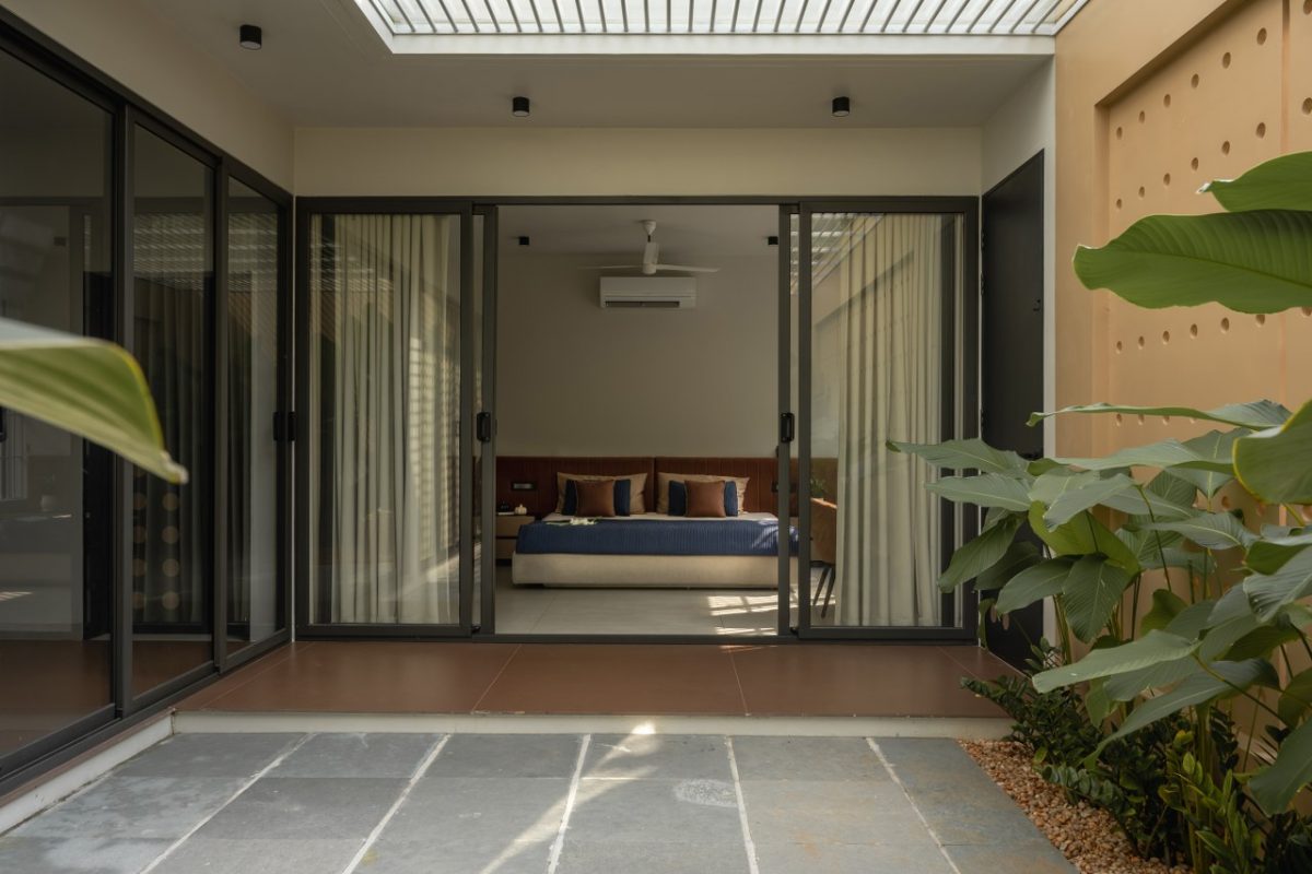 This Peaceful Retreat Stands In Contrast To Its Surroundings | i2a ...