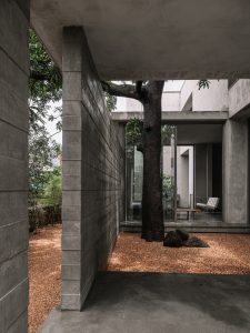Raw Materials And Functional Design Define This Idyllic Home In Kerala ...