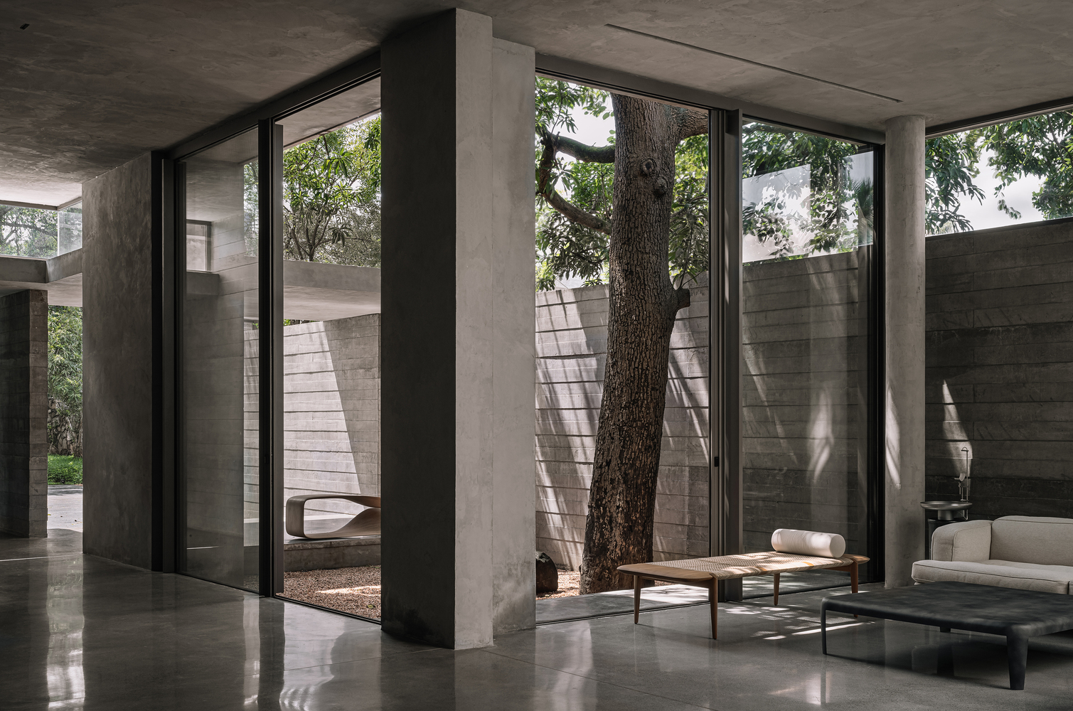 Raw Materials And Functional Design Define This Idyllic Home In Kerala ...