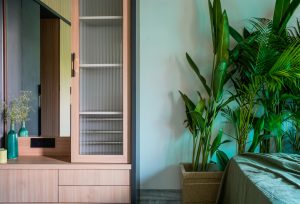 The Rooted Design Of This Home Has A Sense Of Warmth & Craft | Studio ...