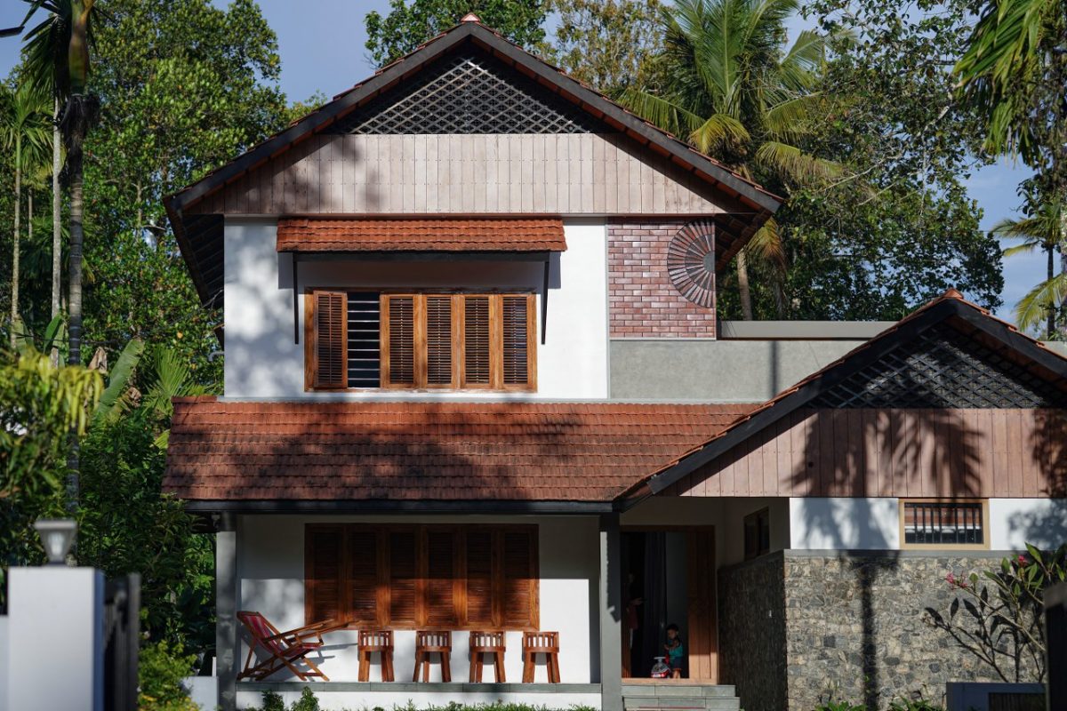 This Traditional Kerala House Blends Modernity & Functionality | Cross ...