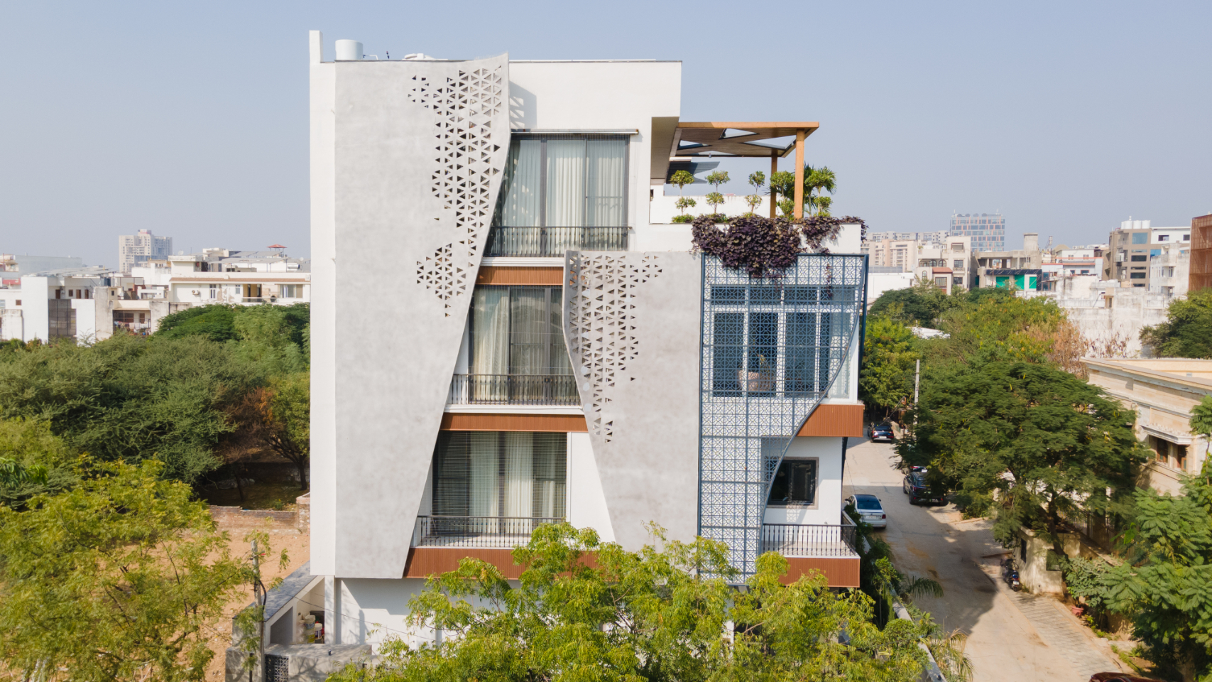 The Unique Design Of This Thoughtfully Designed Home Showcases Refined ...