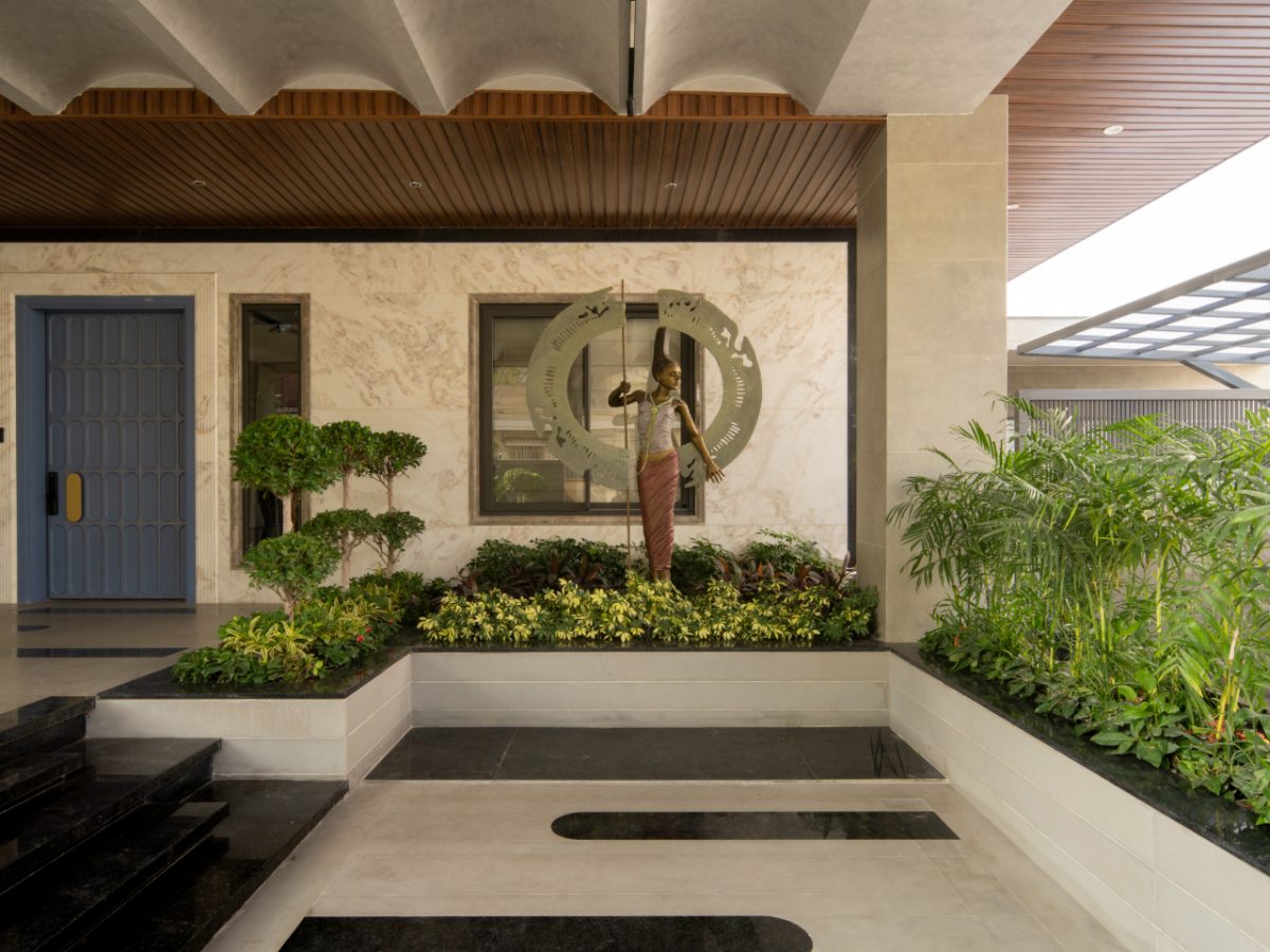 The Unique Design Of This Thoughtfully Designed Home Showcases Refined ...