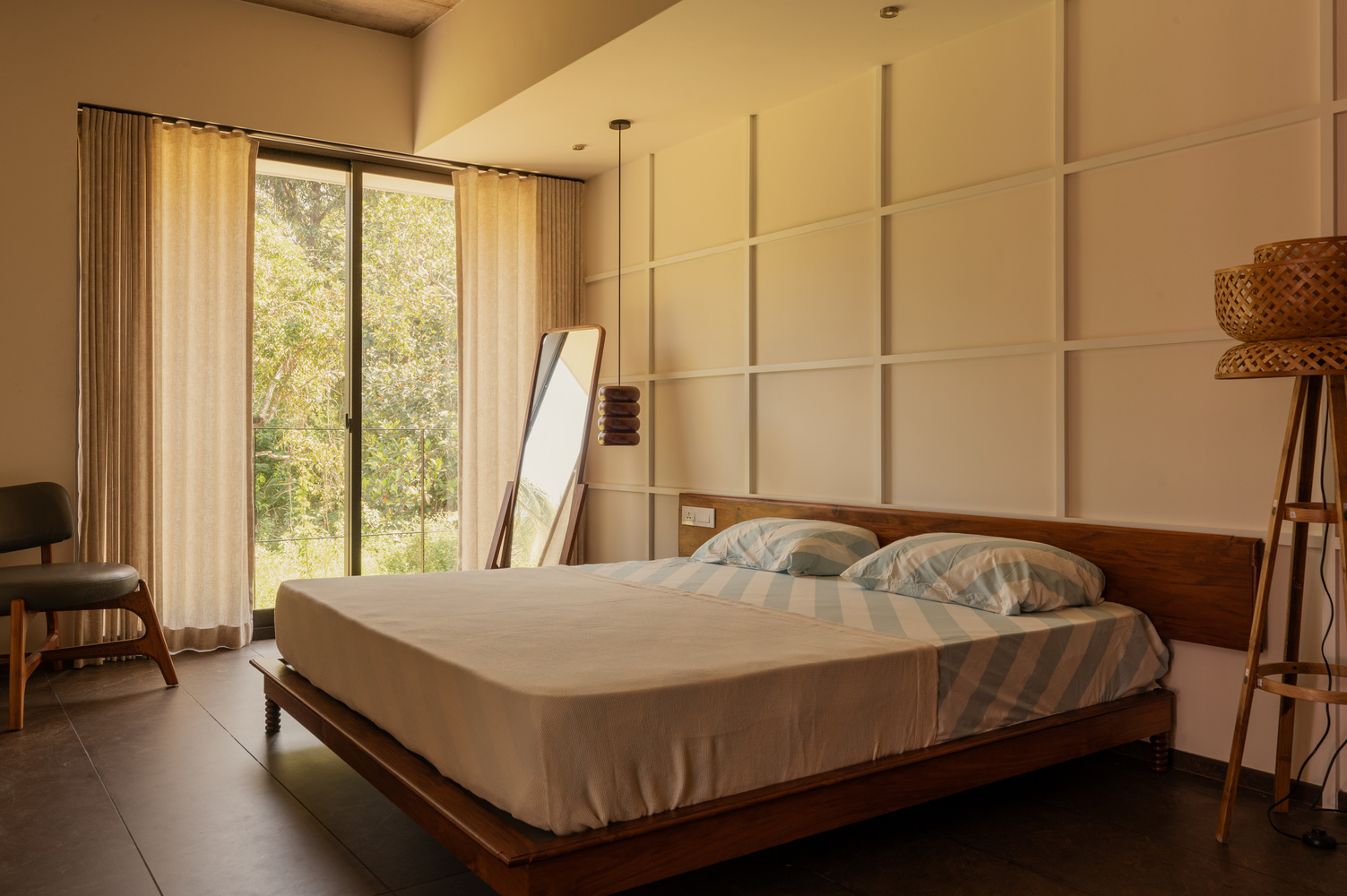 This Dream Home Blends Scenic Charm And Rich History | 3dor Concepts